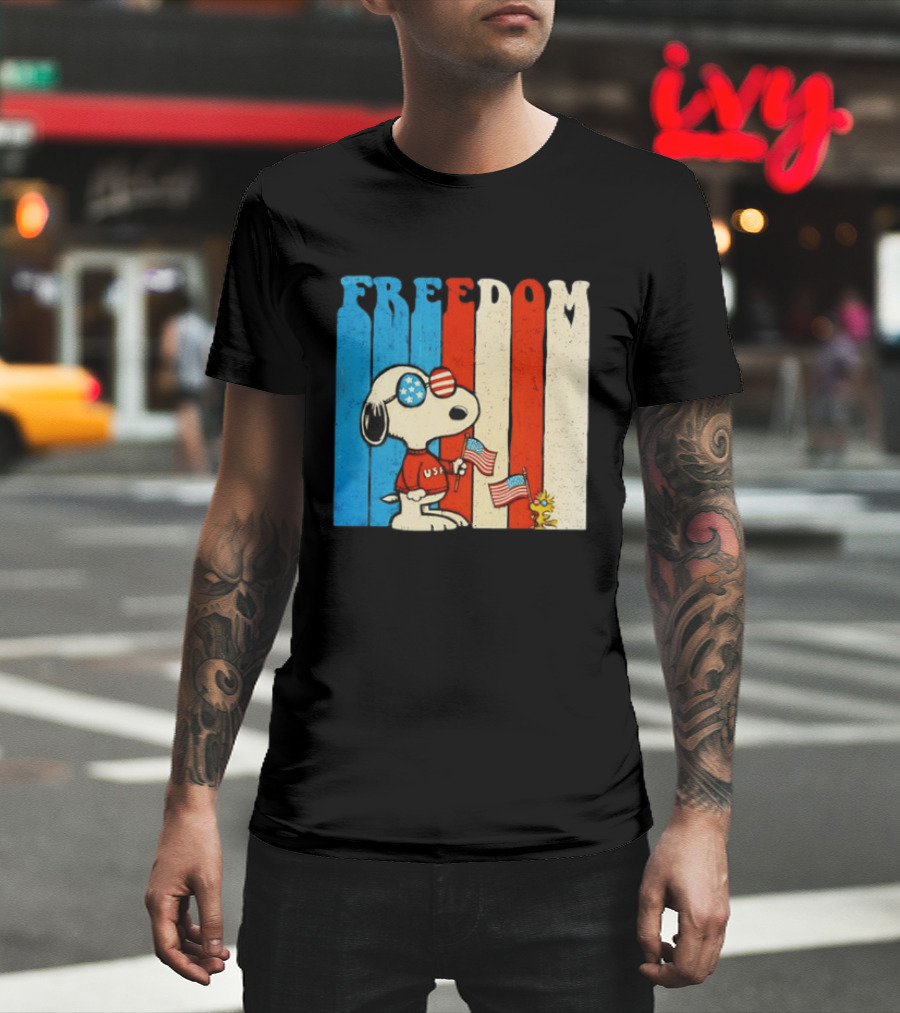 Freedom Snoopy Woodstock Peanuts USA 250th Anniversary Patriotic Celebration T-Shirt