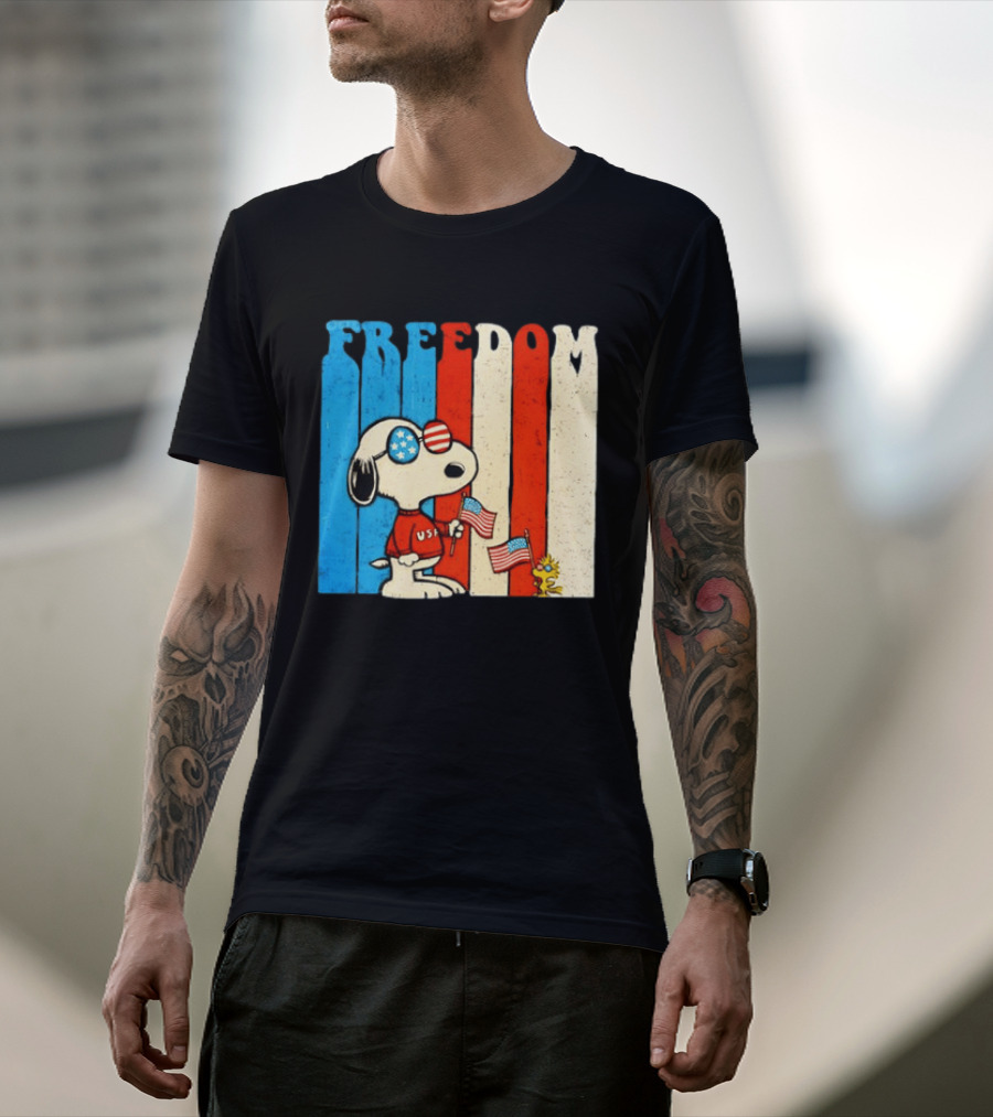 Freedom Snoopy Woodstock Peanuts USA 250th Anniversary Patriotic Celebration T-Shirt