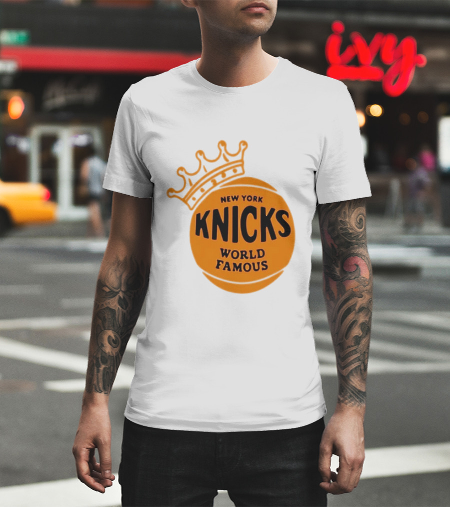 New York Knicks NBA Basketball World Famous Crown T-Shirt