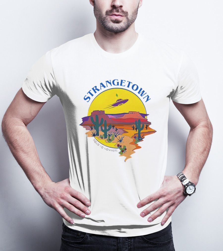 Strangetown Road To Nowhere The Sims Alien UFO Desert Saguaro Cactus T-Shirt