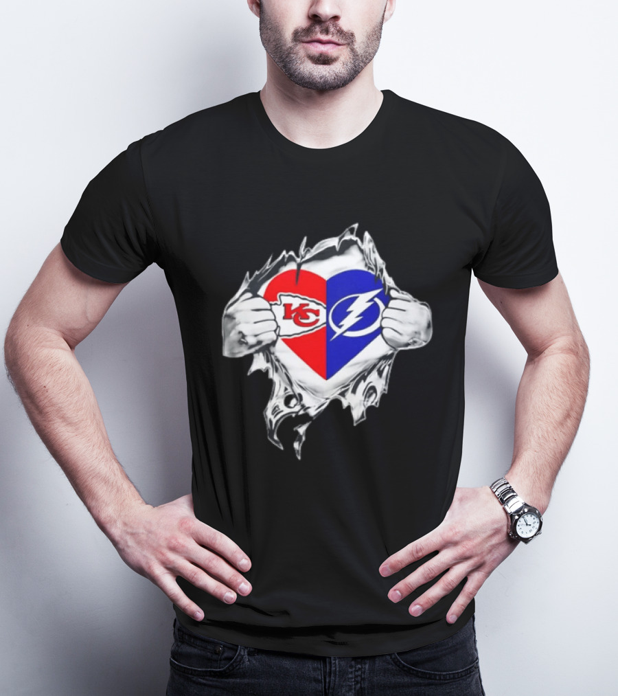 Kansas City Chiefs Heart Ripping Tampa Bay Lightning NFL NHL T-Shirt