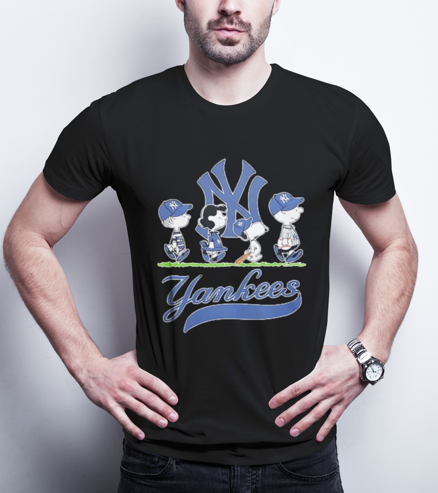Peanuts Gang Yankees NY Vintage Baseball Characters T-Shirt