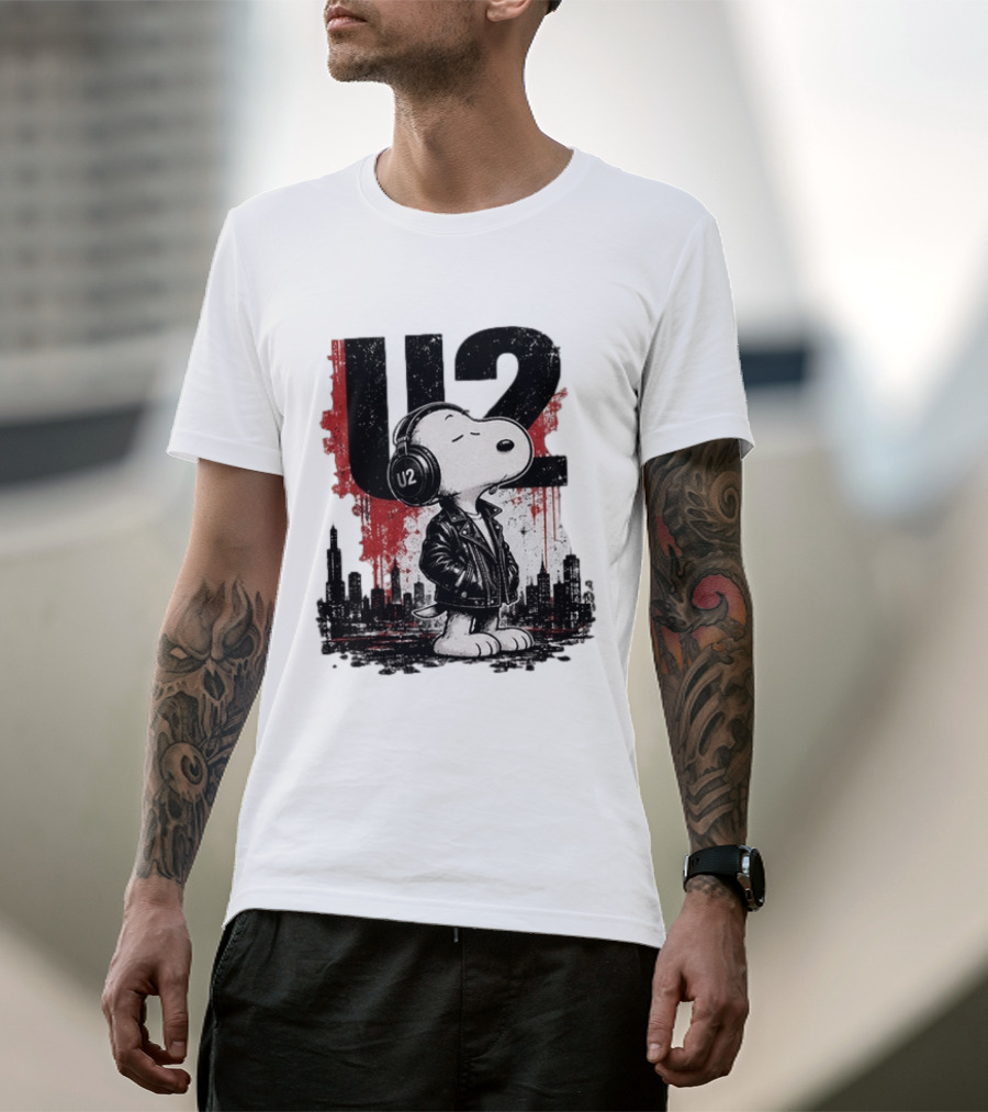 Snoopy U2 On Sky One Dream One Fearless Heart Urban Skyline T-Shirt
