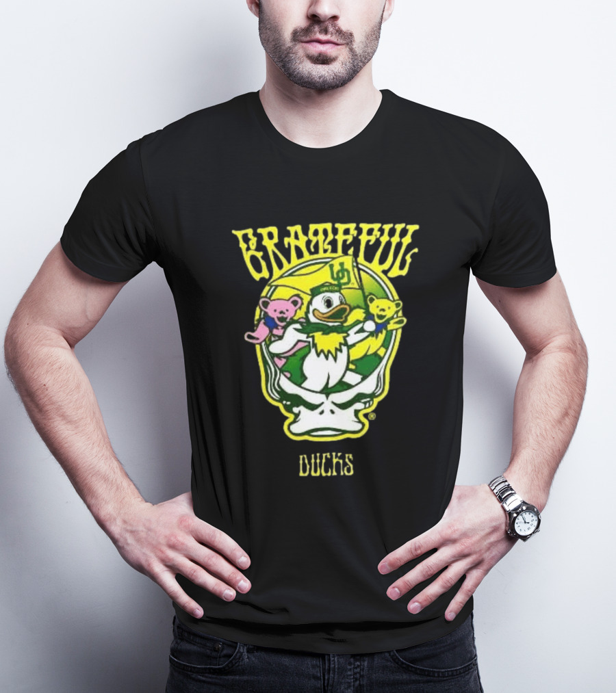 GratefulDucks Oregon Ducks 2025 Football Team Collaboration T-Shirt