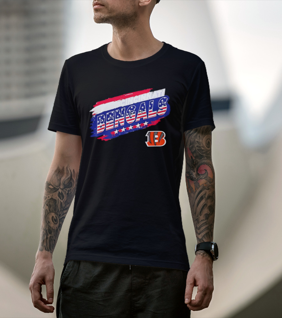 Cincinnati Bengals Stars And Stripes American Flag NFL Team Fan Gear T-Shirt