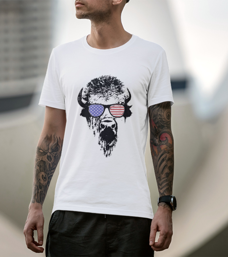 Patriotic Buffalo With USA Flag Red White Blue Sunglasses T-Shirt