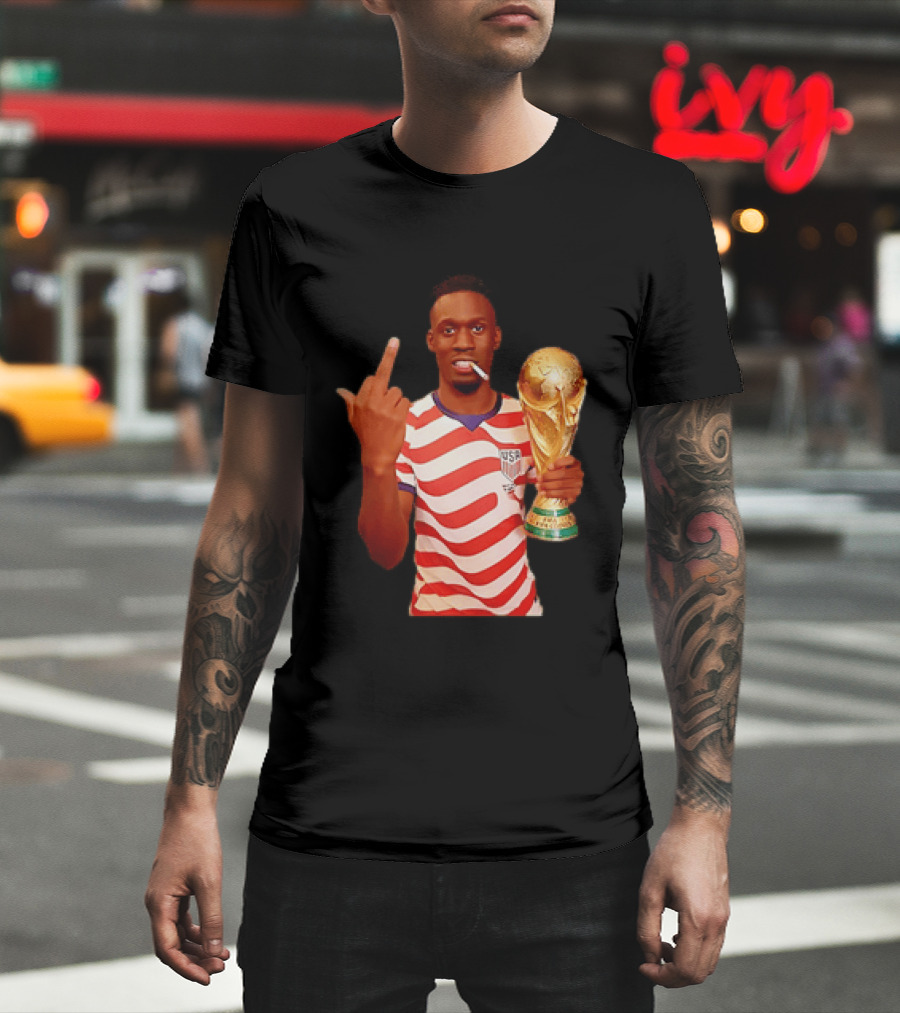 Folarin Balogun USA National Team Smoking Middle Finger World Cup Trophy T-Shirt