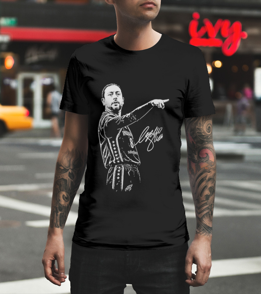 Sophie Cunningham Pointing Roberto De Zerbi T-Shirt
