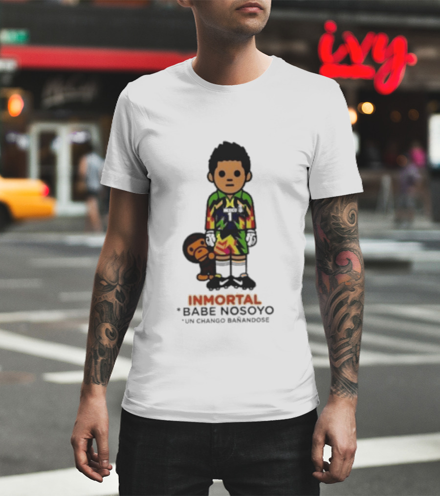 Jorge Campos Inmortal Babe Nosoyo Un Chango Bañandose Colorful Soccer Legend And Monkey T-Shirt