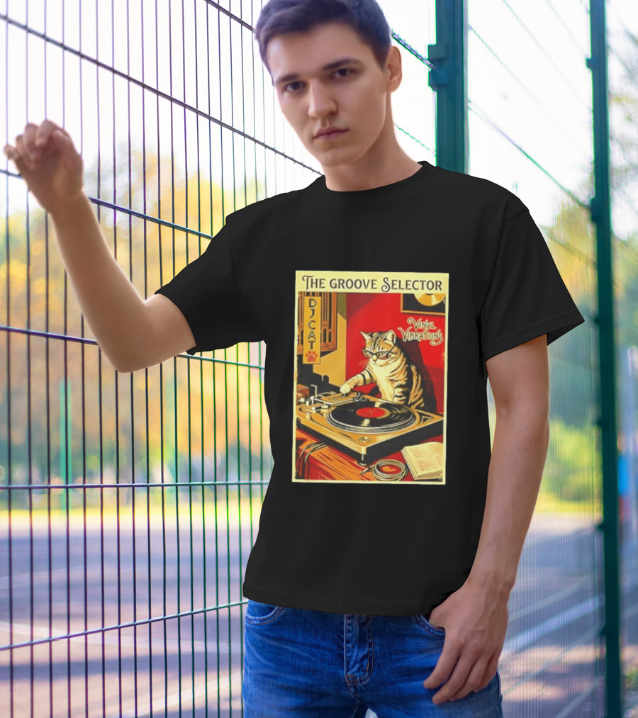 The Groove Selector DJ Cat Vinyl Vibrations Turntable Music Lover T-Shirt