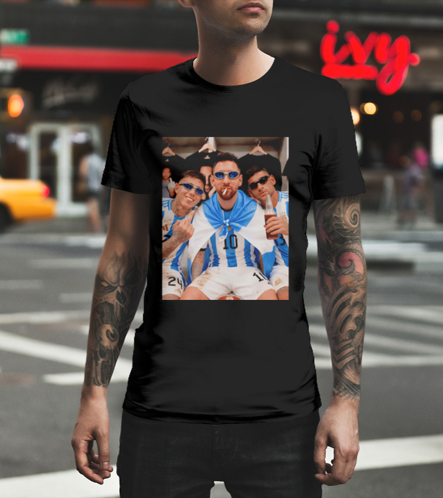 Argentina National Team Lionel Messi Enzo Fernandez Cristian Romero Celebration T-Shirt