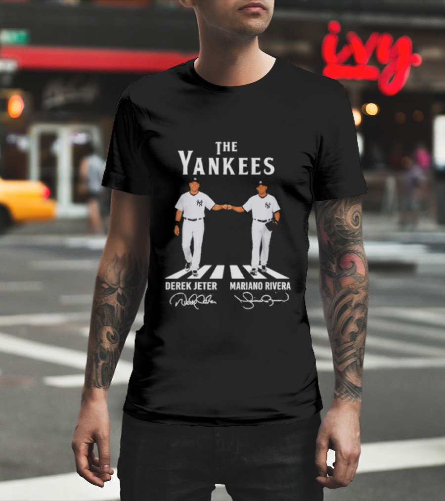 Derek Jeter Mariano Rivera The Yankees New York Yankees Iconic Baseball Moment T-Shirt