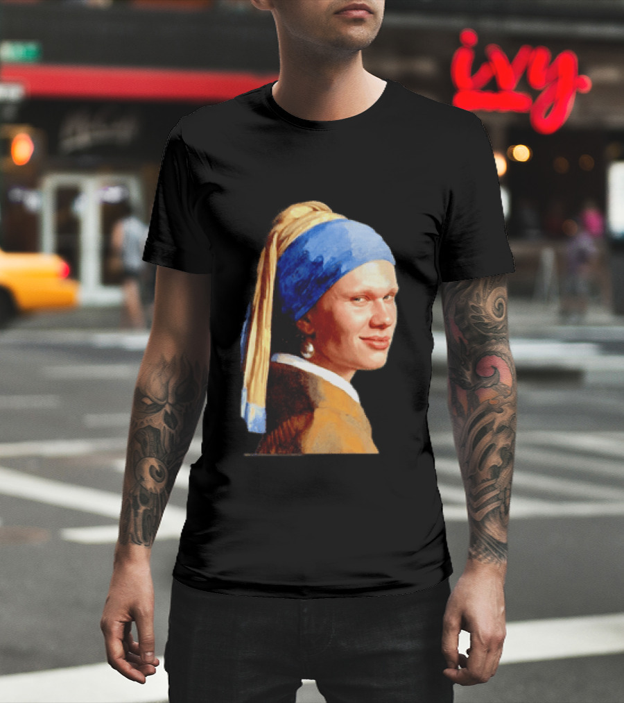 Erling Haaland Girl With A Pearl Earring Football T-Shirt
