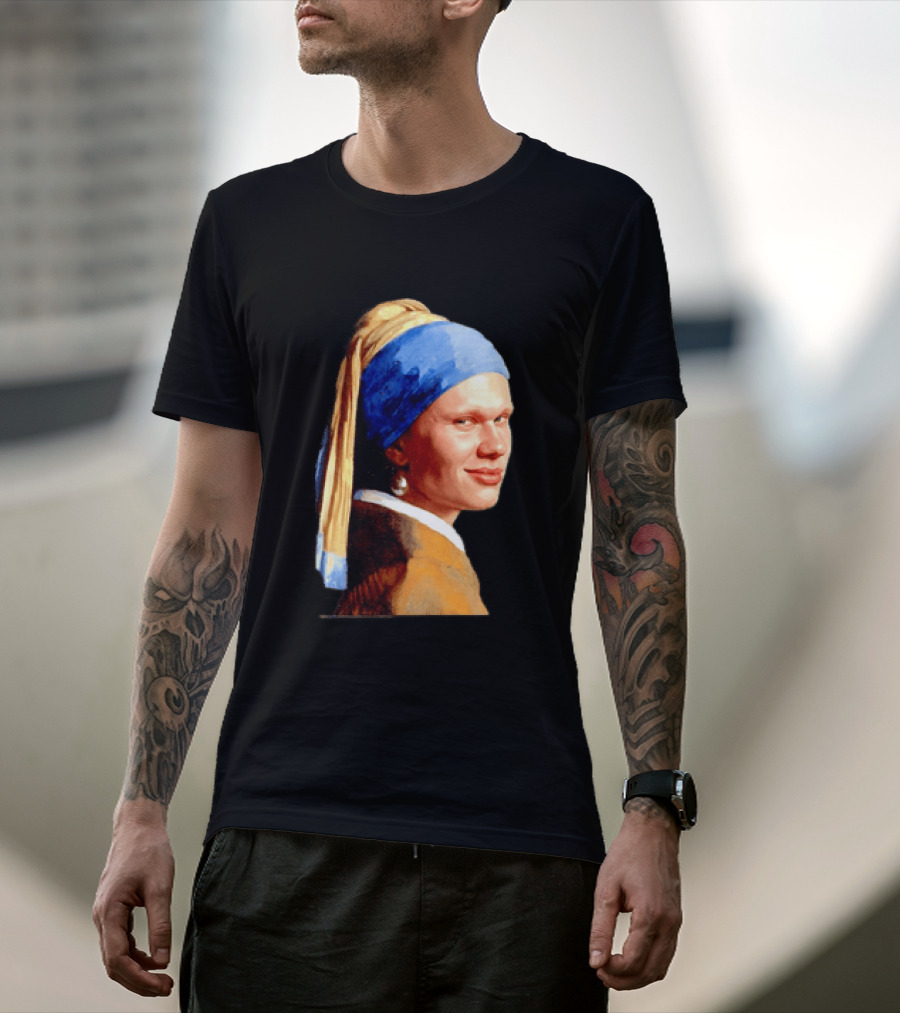 Erling Haaland Girl With A Pearl Earring Football T-Shirt