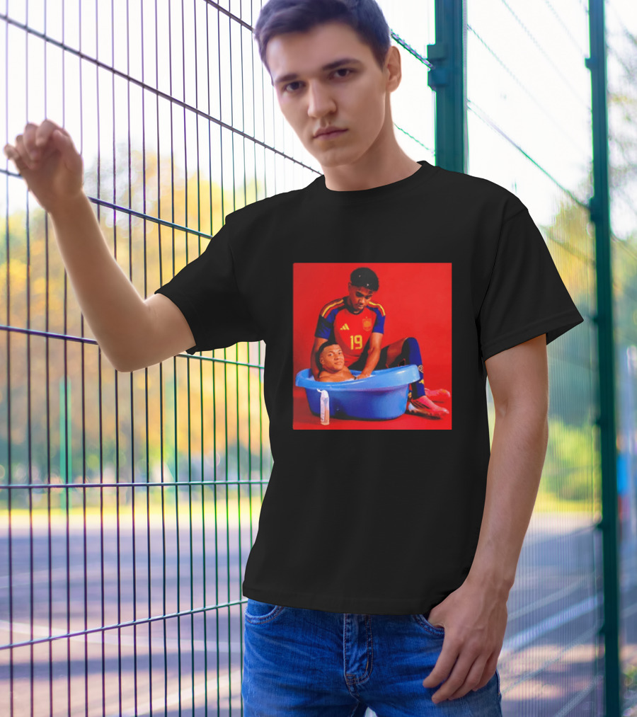 Kylian Mbappe Lamine Yamal Spain Soccer Bath Comedy Scene T-Shirt