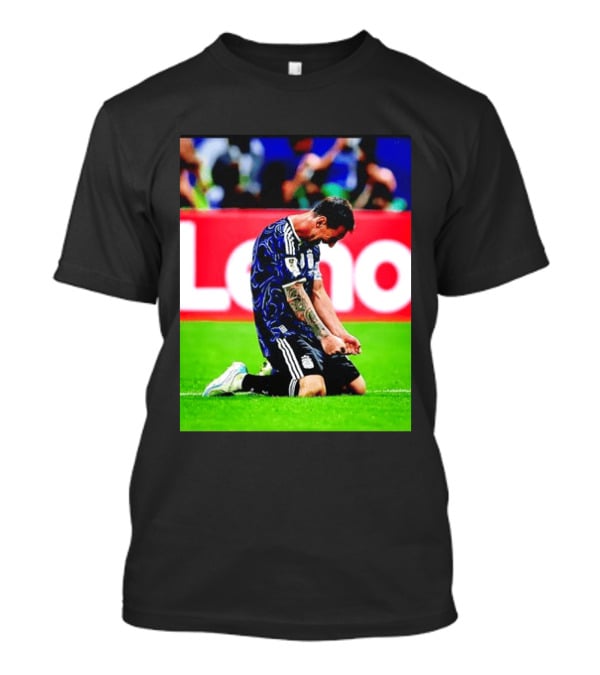 Argentina Football Icon Lionel Messi Kneels In Triumph National Team Victory T-Shirt