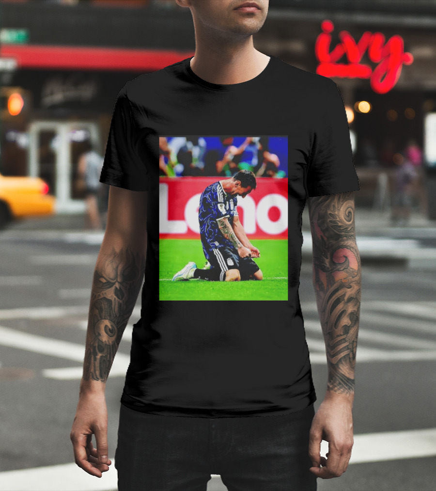 Argentina Football Icon Lionel Messi Kneels In Triumph National Team Victory T-Shirt