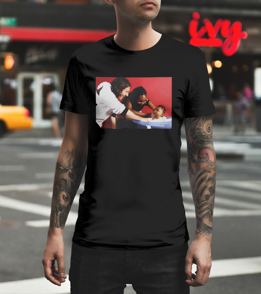 Lionel Messi Bathes Baby Lamine Yamal Legendary Blessing Football Moment T-Shirt