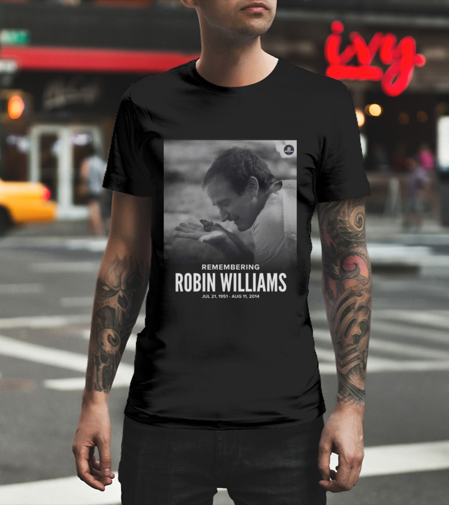 Robin Williams Remembering Jul 21 1951 Aug 11 2014 T-Shirt