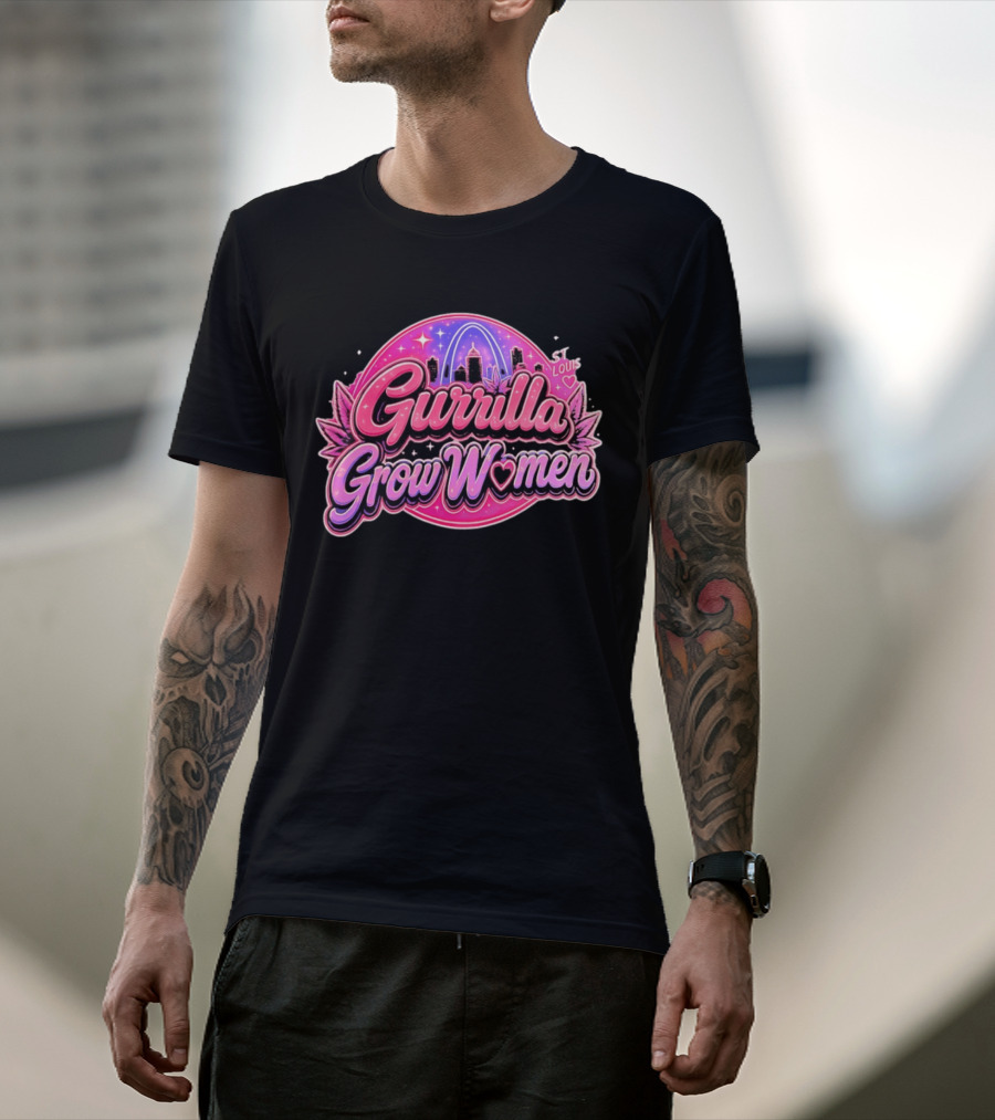 Gurrilla Grow Women St Louis Cannabis Cityscape Pink Sky Arch T-Shirt