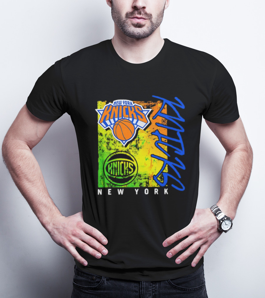 New York Knicks Distressed Basketball Retro Style NBA Fan Favorite T-Shirt