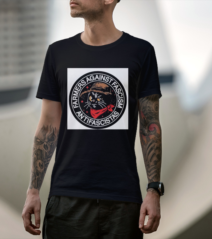 Farmers Against Fascism Antifascistas Cat Straw Hat Red Bandana T-Shirt
