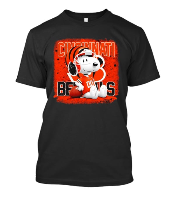 Cincinnati Bengals Snoopy 00 Football Helmet T-Shirt
