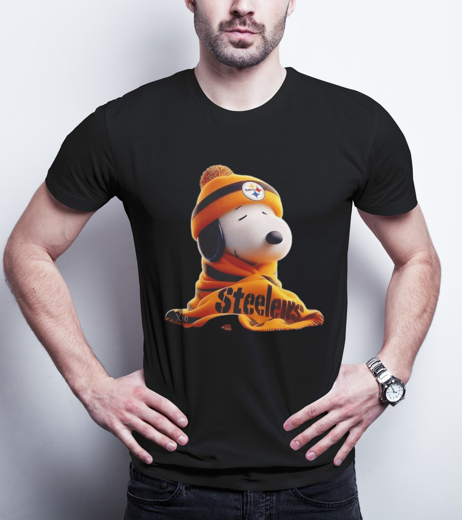 Snoopy Steelers Winter Hat And Scarf T-Shirt