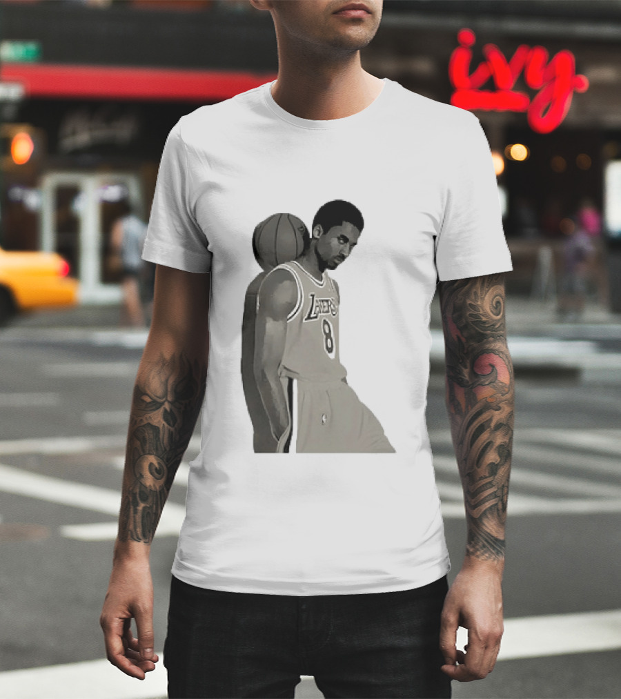 Kobe Bryant LA Lakers NBA Legend Iconic Number 8 T-Shirt