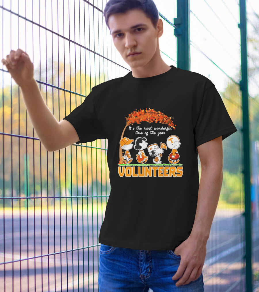 Peanuts Characters Tennessee Volunteers It's The Most Wonderful Time Of The Year T-Shirt