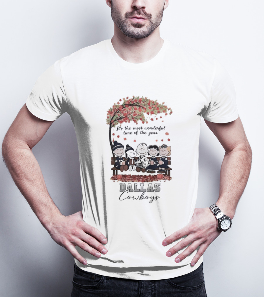 Peanuts Characters It's The Most Wonderful Time Of The Year Dallas Cowboys Autumn Scene T-Shirt