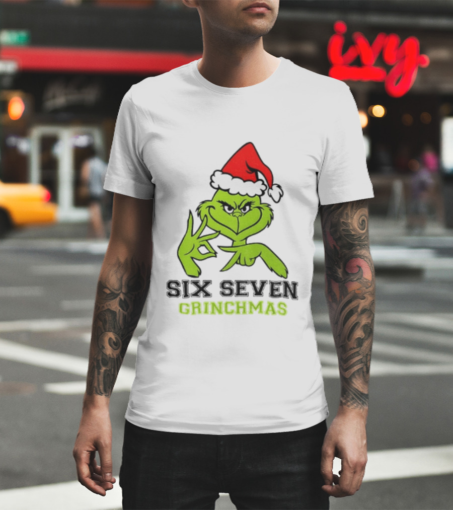 Grinch Santa Hat Six Seven Grinchmas Christmas 2025 Festive T-Shirt
