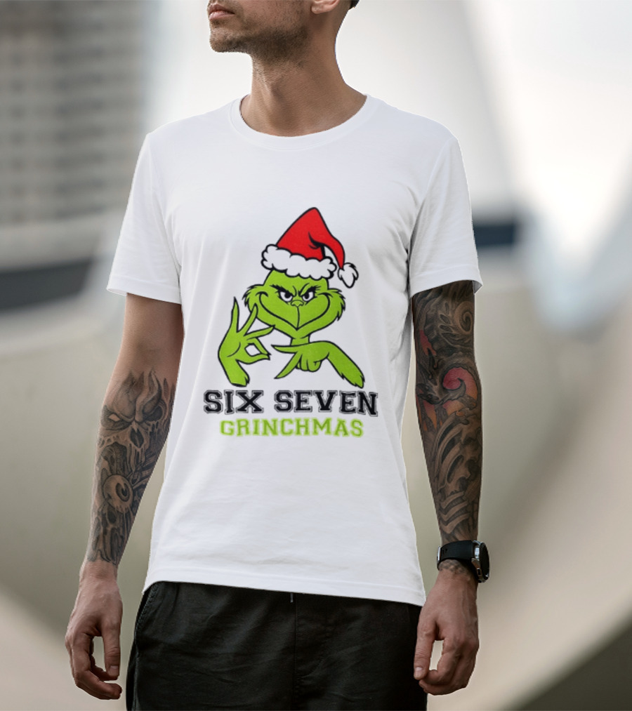Grinch Santa Hat Six Seven Grinchmas Christmas 2025 Festive T-Shirt