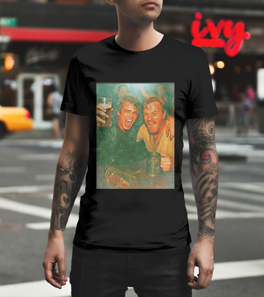 Original Anakin Skywalker And Obi Wan Kenobi Celebrate With Beer Cheers T-Shirt
