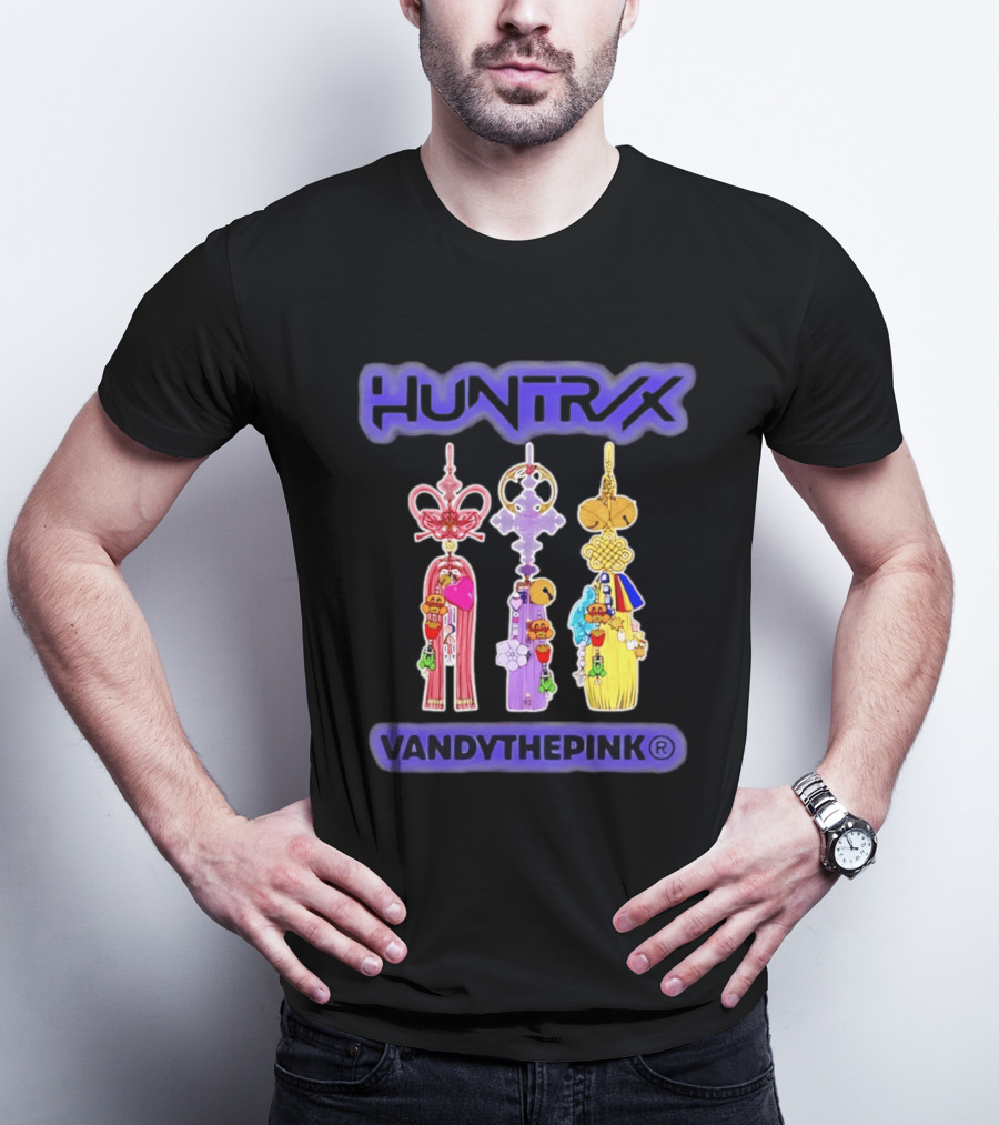 Huntrax Vandythepink Colorful Decorative Charms T-Shirt