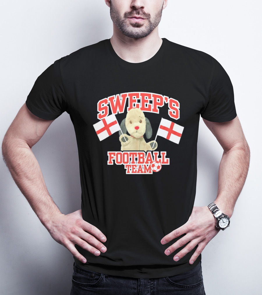 Sweep's Football Team Puppet Children's TV England Flags T-Shirt