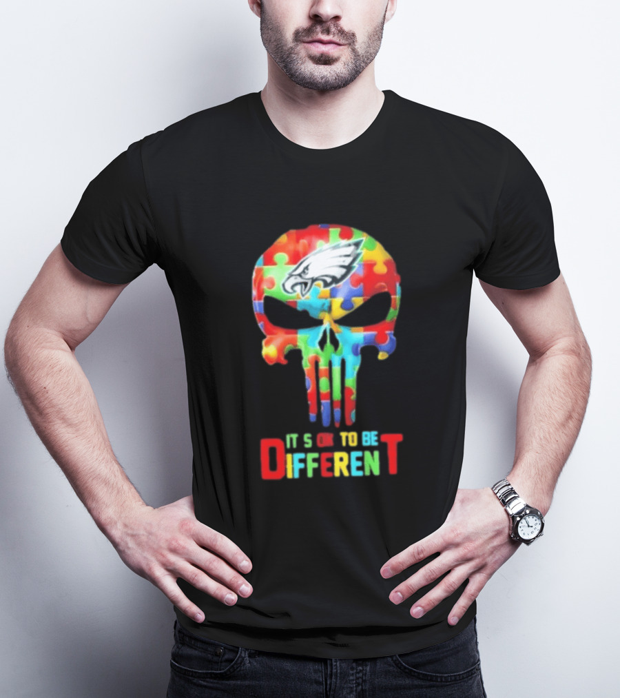 Philadelphia Eagles Skull Puzzle Autism Awareness It's Ok To Be Different T-Shirt