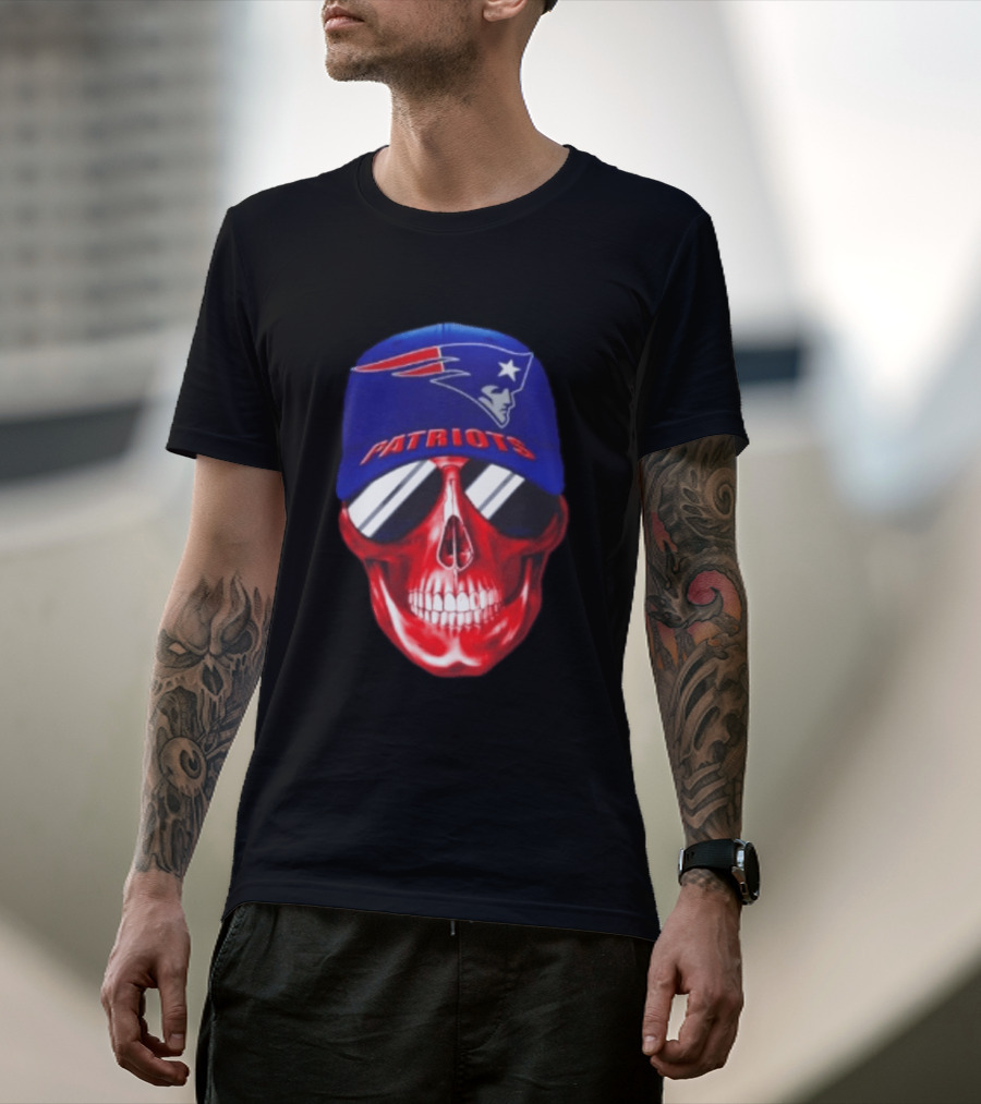 New England Patriots Cap Skull Smiling For Fans T-Shirt
