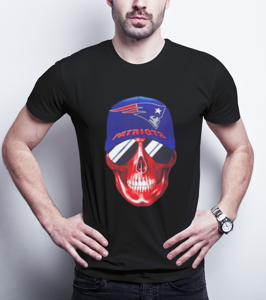 New England Patriots Cap Skull Smiling For Fans T-Shirt