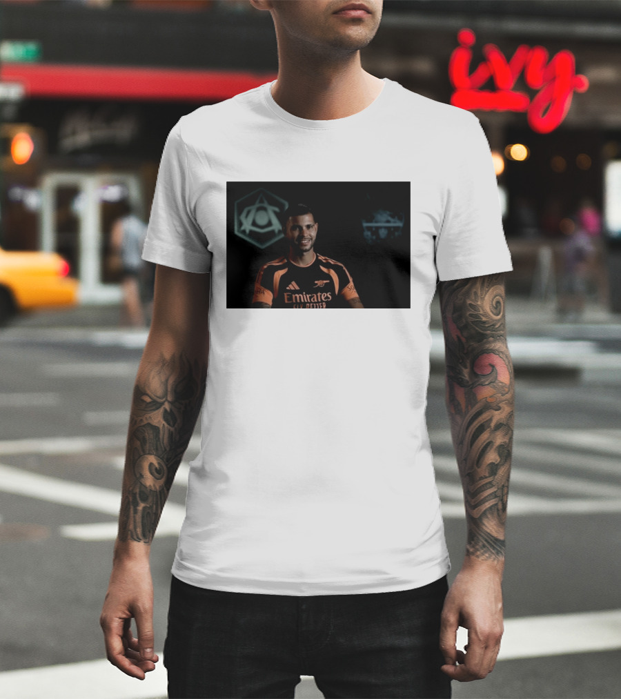 Emirates Fly Better Arsenal Move Ambitions Guimarães SOPHIA T-Shirt
