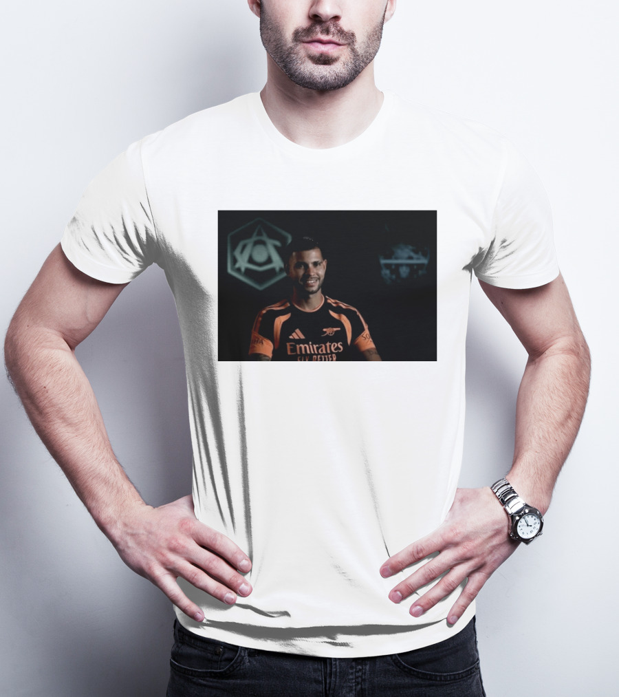 Emirates Fly Better Arsenal Move Ambitions Guimarães SOPHIA T-Shirt