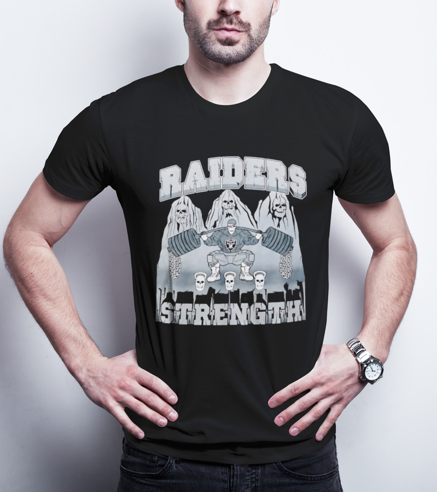 Raiders Strength Skull Weightlifter Grunge Style Powerlifting Motif T-Shirt