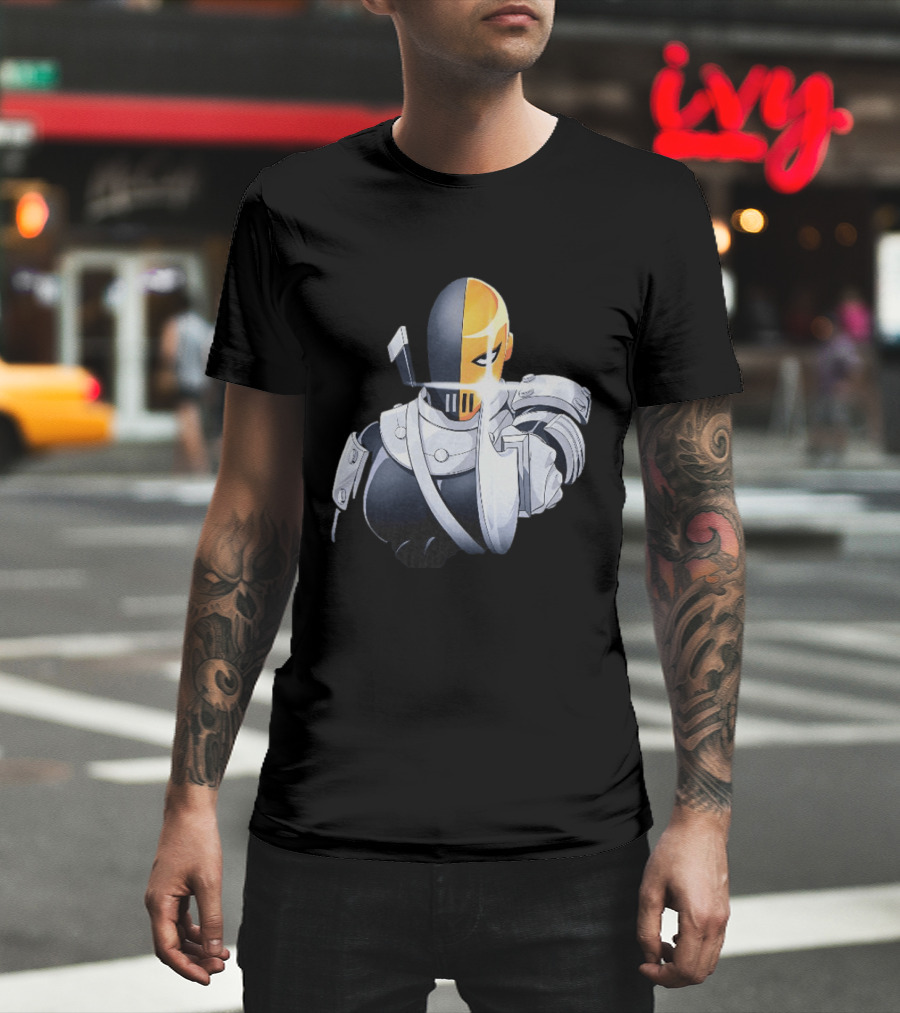 Deathstroke DC Comics Armor Sword Wielding T-Shirt
