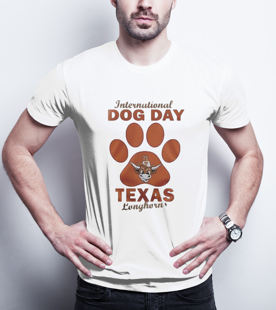 International Dog Day Texas Longhorns Paw Print T-Shirt