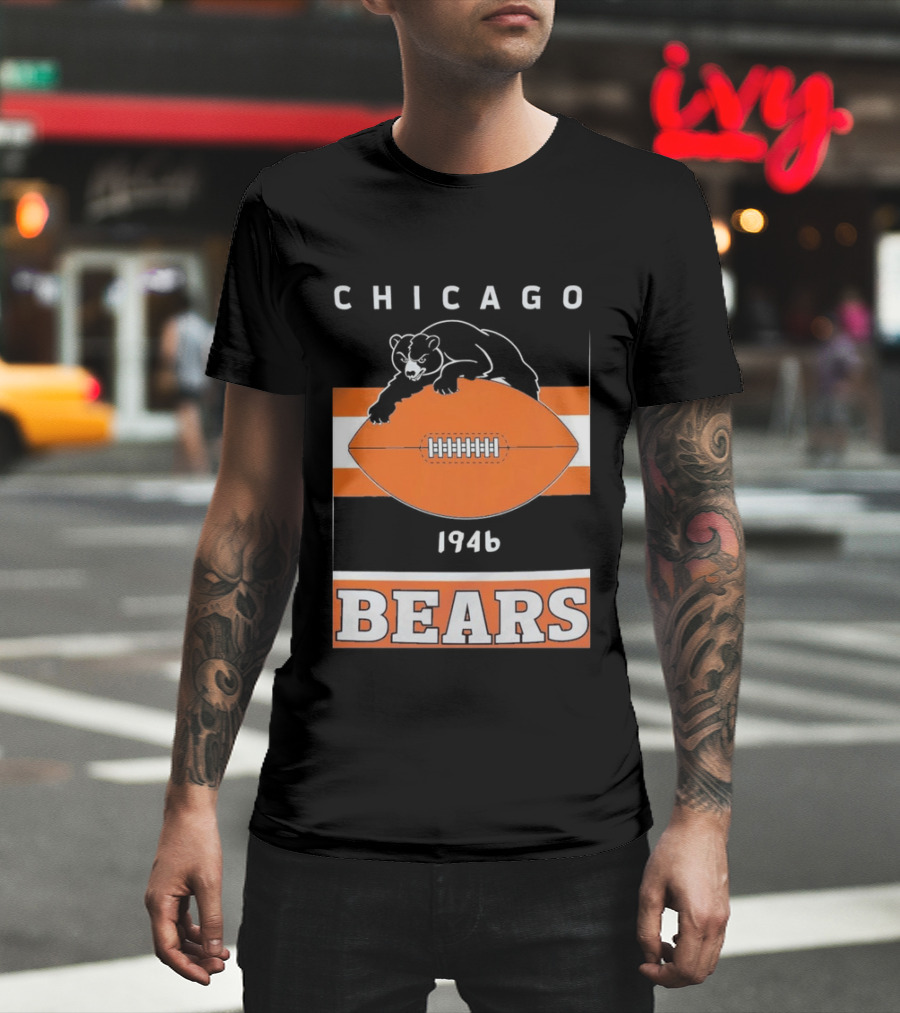 Chicago Bears 1946 Football Vintage Team History T-Shirt