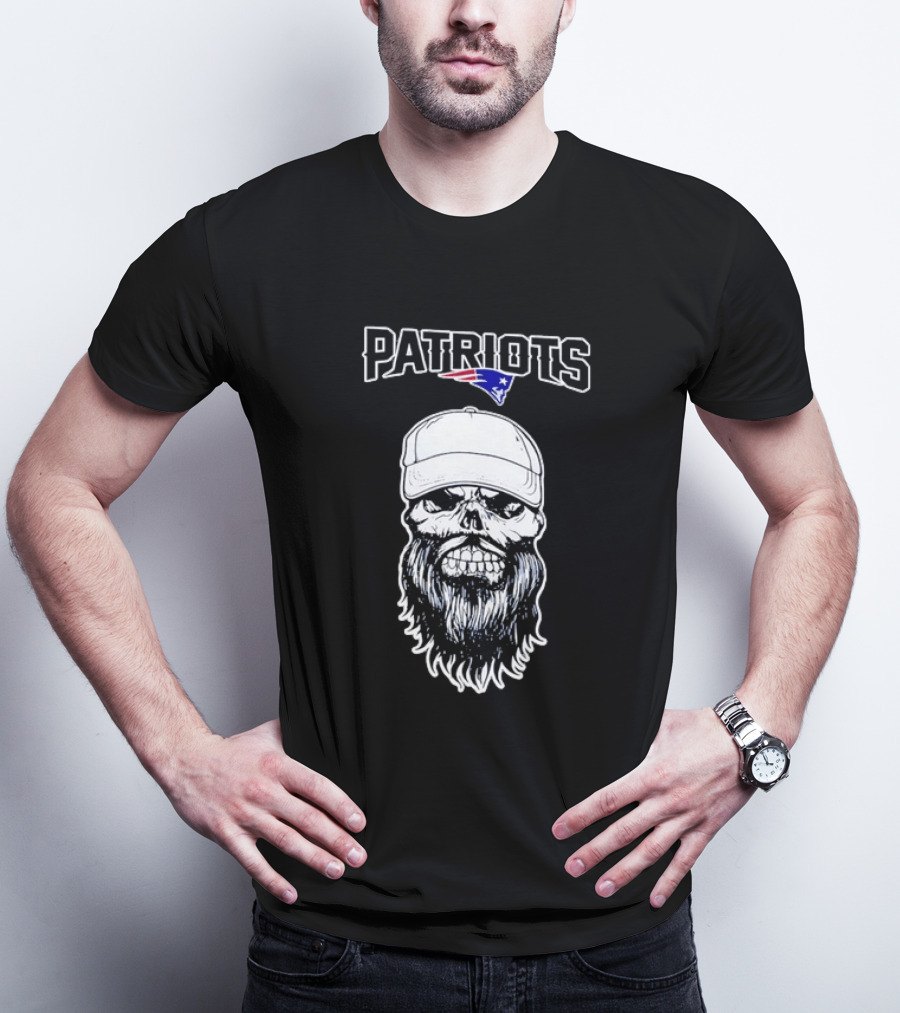Patriots Bearded Skull With Cap Football Fan T-Shirt