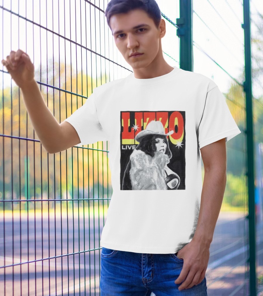Lizzo Live Houston Mar 06 Texan Style Fur Coat Hat T-Shirt