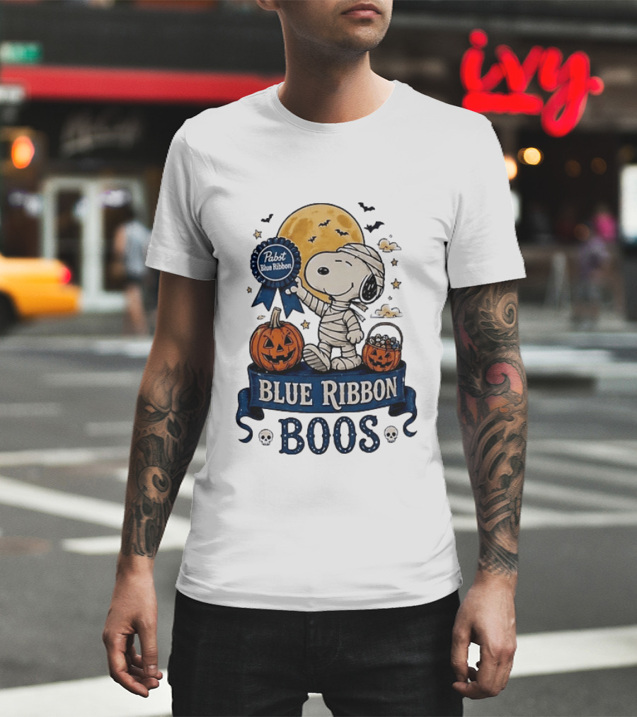 Pabst Blue Ribbon Snoopy Mummy Halloween Blue Ribbon Boos Pumpkin Moon Bats T-Shirt