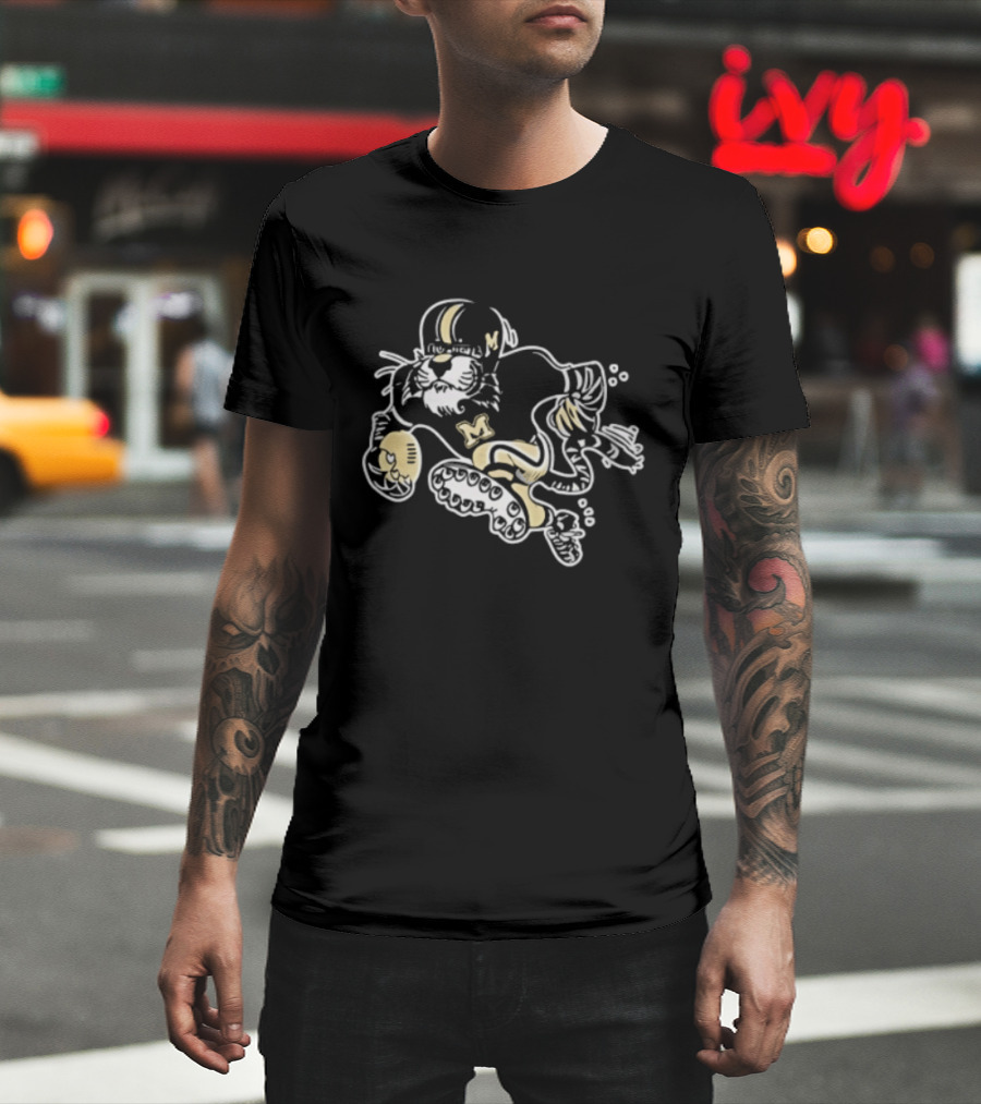 Missouri Tigers NCAA Cartoon Football Player Sketch T-Shirt
