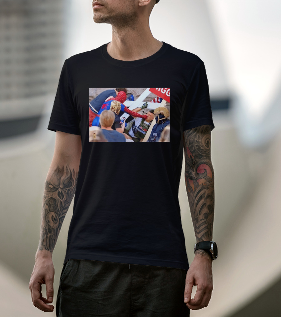 Spider Man Confrontation With Agent Superhero T-Shirt